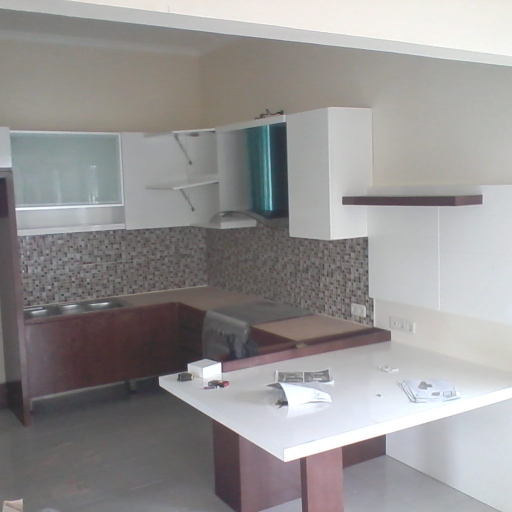 √ Inilah model kitchen set minimalis untuk dapur kecil terbaru